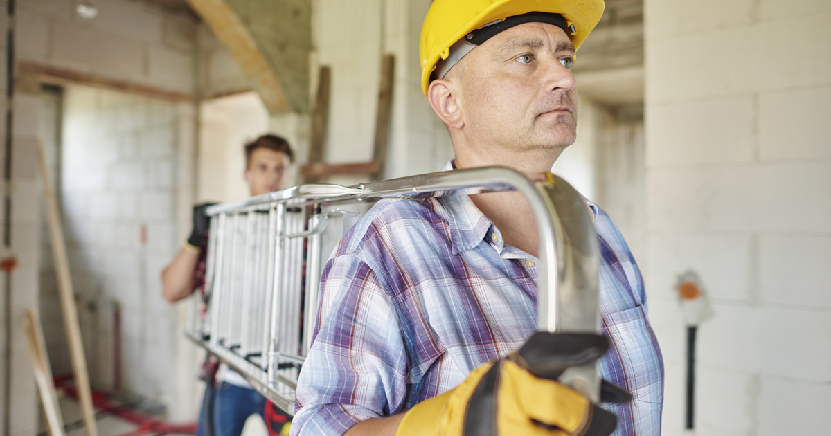 Safety Meeting: Ladder Use - Safe at Work California